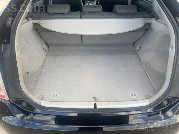 Melns Toyota Prius 2011 Rīga, ar dzinēja tilpumu 1.80 L un nobraukumu 227 tūkst. km par 5950 €, foto 9 vietnē AUTOMOTO.COM.LV