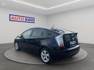 Melns Toyota Prius 2011 Kauņa, ar dzinēja tilpumu 1.80 L un nobraukumu 380 tūkst. km par 6999 €, foto 4 vietnē AUTOMOTO.COM.LV