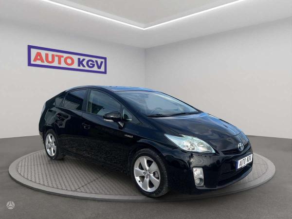 Черный Тойота Приус 2011 в Каунас, объемом двигателя 1.80 л и пробегом 380 тыс. км за 6999 €, фото 7 на AUTOMOTO.COM.LV