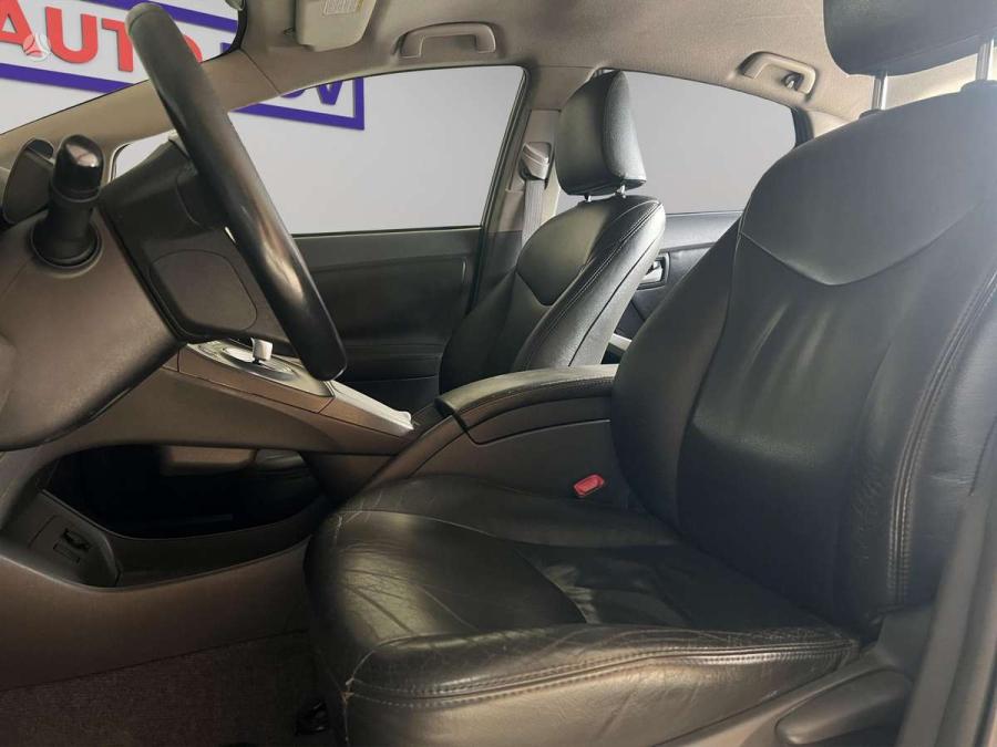 Melns Toyota Prius 2011 Kauņa, ar dzinēja tilpumu 1.80 L un nobraukumu 380 tūkst. km par 6999 €, foto 14 vietnē AUTOMOTO.COM.LV