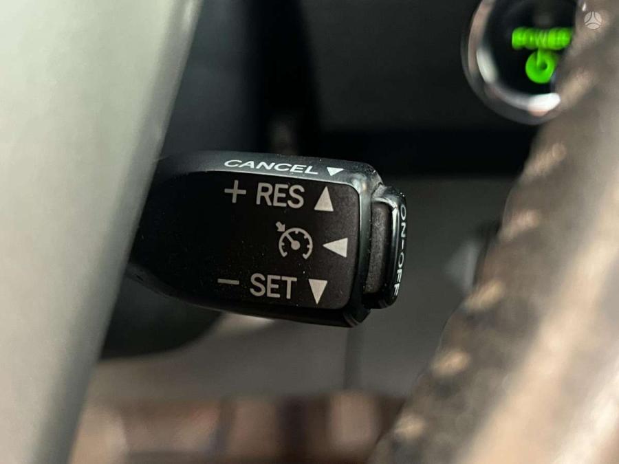Melns Toyota Prius 2011 Kauņa, ar dzinēja tilpumu 1.80 L un nobraukumu 380 tūkst. km par 6999 €, foto 19 vietnē AUTOMOTO.COM.LV