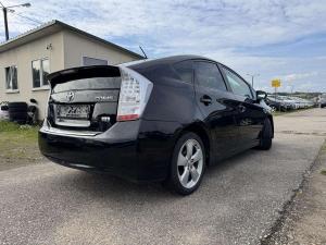 Melns Toyota Prius 2011 Viļņa, ar dzinēja tilpumu 1.80 L un nobraukumu 259 tūkst. km par 6000 €, foto 5 vietnē AUTOMOTO.COM.LV