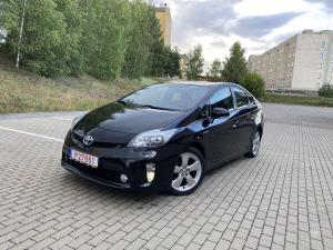 Melns Toyota Prius 2012 Viļņa, ar dzinēja tilpumu 1.80 L un nobraukumu 292 tūkst. km par 8800 €, foto 3 vietnē AUTOMOTO.COM.LV