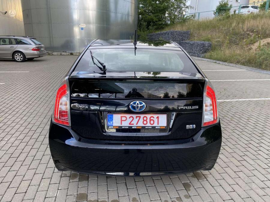 Melns Toyota Prius 2012 Viļņa, ar dzinēja tilpumu 1.80 L un nobraukumu 292 tūkst. km par 8800 €, foto 8 vietnē AUTOMOTO.COM.LV