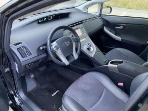 Melns Toyota Prius 2012 Viļņa, ar dzinēja tilpumu 1.80 L un nobraukumu 292 tūkst. km par 8800 €, foto 13 vietnē AUTOMOTO.COM.LV