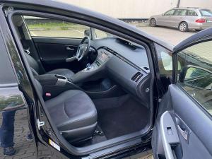 Melns Toyota Prius 2012 Viļņa, ar dzinēja tilpumu 1.80 L un nobraukumu 292 tūkst. km par 8800 €, foto 21 vietnē AUTOMOTO.COM.LV