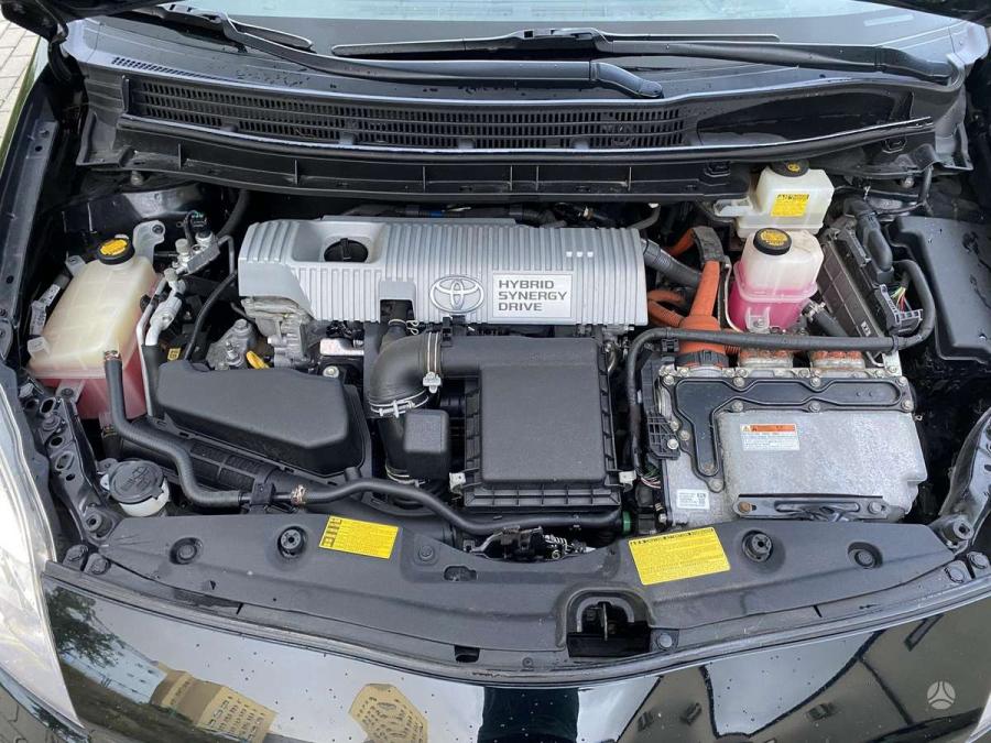 Melns Toyota Prius 2012 Viļņa, ar dzinēja tilpumu 1.80 L un nobraukumu 292 tūkst. km par 8800 €, foto 30 vietnē AUTOMOTO.COM.LV