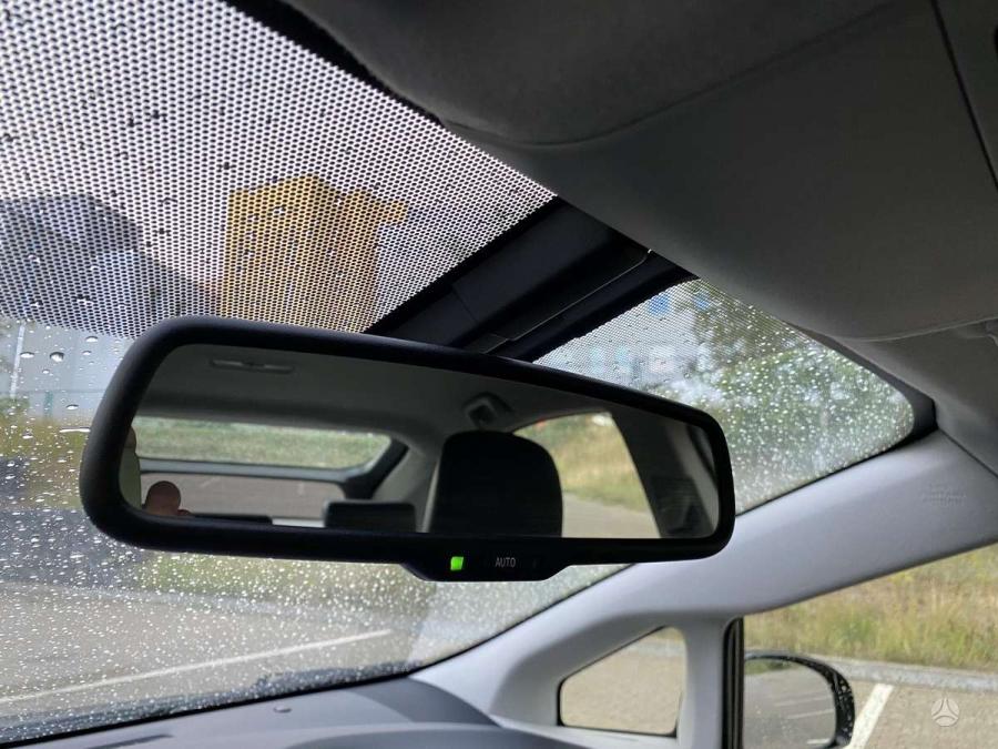 Melns Toyota Prius 2012 Viļņa, ar dzinēja tilpumu 1.80 L un nobraukumu 292 tūkst. km par 8800 €, foto 38 vietnē AUTOMOTO.COM.LV