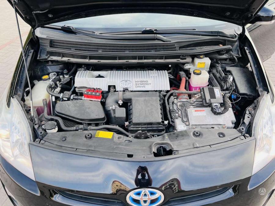 Melns Toyota Prius 2012 Kretinga, ar dzinēja tilpumu 1.80 L un nobraukumu 318 tūkst. km par 6999 €, foto 16 vietnē AUTOMOTO.COM.LV