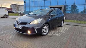 Black Toyota Prius 2013 in Vilnius, with an engine capacity of 1.80 L and mileage of 300 thousand km for 5700 €, photo  on AUTOMOTO.COM.LV