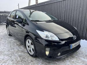 Black Toyota Prius 2014 in Kaunas, with an engine capacity of 1.80 L and mileage of 290 thousand km for 4600 €, photo  on AUTOMOTO.COM.LV