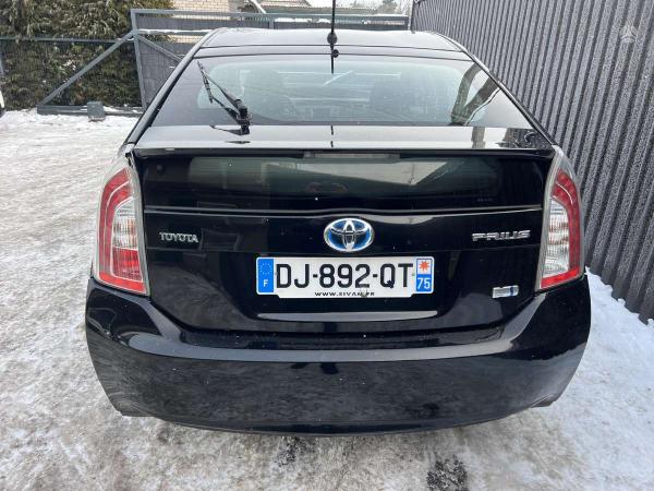 Melns Toyota Prius 2014 Kauņa, ar dzinēja tilpumu 1.80 L un nobraukumu 290 tūkst. km par 4600 €, foto 8 vietnē AUTOMOTO.COM.LV