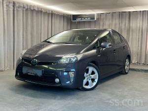 Black Toyota Prius 2014 in Riga, with an engine capacity of 1.80 L and mileage of 267 thousand km for 8490 €, photo  on AUTOMOTO.COM.LV