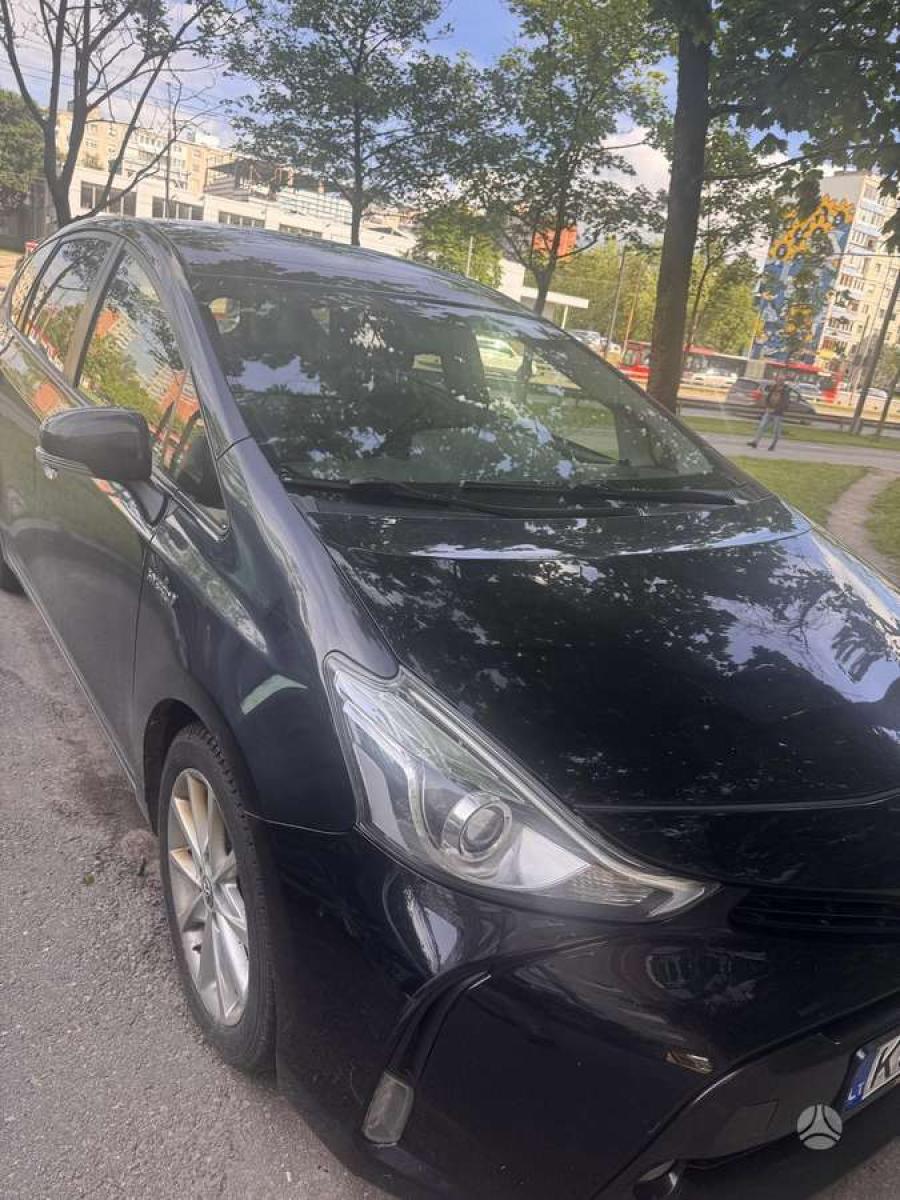 Melns Toyota Prius 2015 Viļņa, ar dzinēja tilpumu 1.80 L un nobraukumu 362 tūkst. km par 8500 €, foto 1 vietnē AUTOMOTO.COM.LV