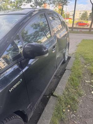 Melns Toyota Prius 2015 Viļņa, ar dzinēja tilpumu 1.80 L un nobraukumu 362 tūkst. km par 8500 €, foto 12 vietnē AUTOMOTO.COM.LV