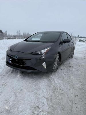 Melns Toyota Prius 2017 Panevēža, ar dzinēja tilpumu 1.80 L un nobraukumu 300 tūkst. km par 9800 €, foto 4 vietnē AUTOMOTO.COM.LV