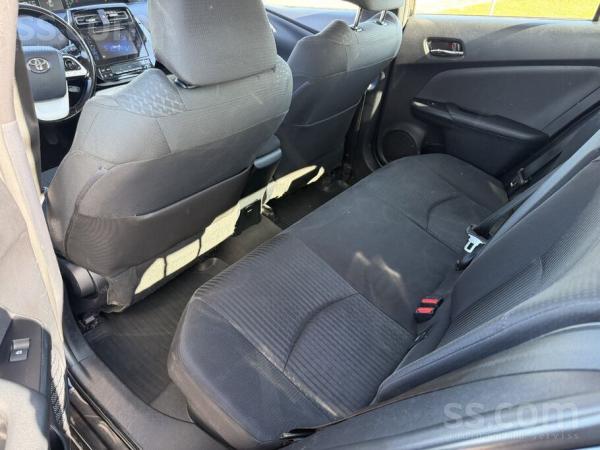 Melns Toyota Prius 2017 Jelgava, ar dzinēja tilpumu 1.80 L un nobraukumu 218 tūkst. km par 11900 €, foto 10 vietnē AUTOMOTO.COM.LV
