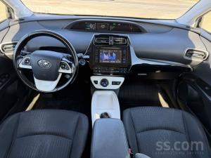 Черный Тойота Приус 2017 в Елгава, объемом двигателя 1.80 л и пробегом 218 тыс. км за 11900 €, фото 13 на AUTOMOTO.COM.LV