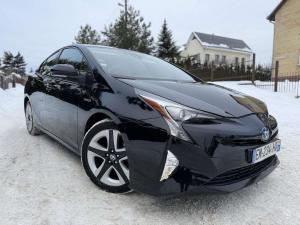 Black Toyota Prius 2019 in Vilnius, with an engine capacity of 1.80 L and mileage of 110 thousand km for 11450 €, photo  on AUTOMOTO.COM.LV