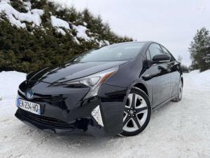 Black Toyota Prius 2019 in Vilnius, with an engine capacity of 1.80 L and mileage of 110 thousand km for 11450 €, photo 5 on AUTOMOTO.COM.LV
