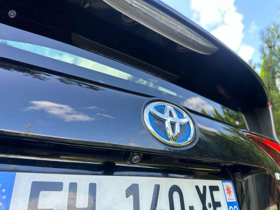 Черный Тойота Приус 2019 в Вильнюс, объемом двигателя 1.80 л и пробегом 253 тыс. км за 13500 €, фото 17 на AUTOMOTO.COM.LV