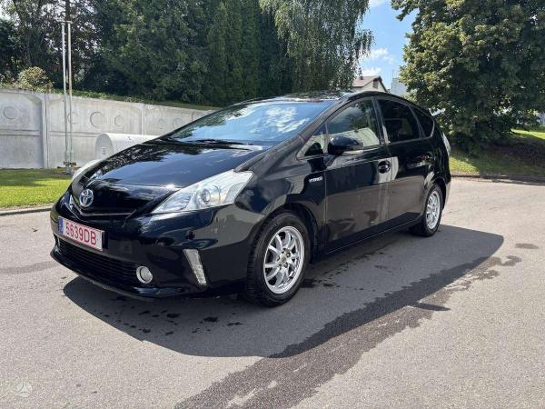 Melns Toyota Prius 2012 Alīta, ar dzinēja tilpumu 1.80 L un nobraukumu 286 tūkst. km par 9200 €, foto 1 vietnē AUTOMOTO.COM.LV