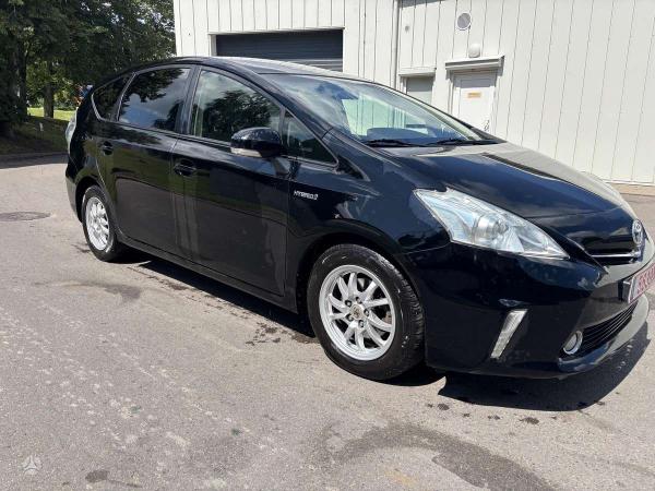 Melns Toyota Prius 2012 Alīta, ar dzinēja tilpumu 1.80 L un nobraukumu 286 tūkst. km par 9200 €, foto 2 vietnē AUTOMOTO.COM.LV
