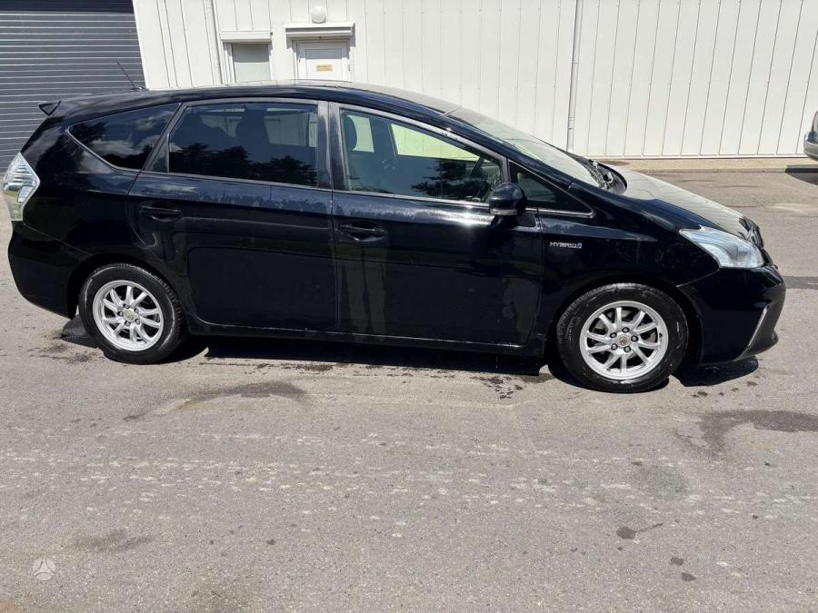 Melns Toyota Prius 2012 Alīta, ar dzinēja tilpumu 1.80 L un nobraukumu 286 tūkst. km par 9200 €, foto 6 vietnē AUTOMOTO.COM.LV
