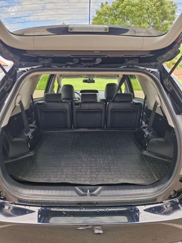 Melns Toyota Prius 2017 Telšiai, ar dzinēja tilpumu 1.80 L un nobraukumu 285 tūkst. km par 12500 €, foto 9 vietnē AUTOMOTO.COM.LV