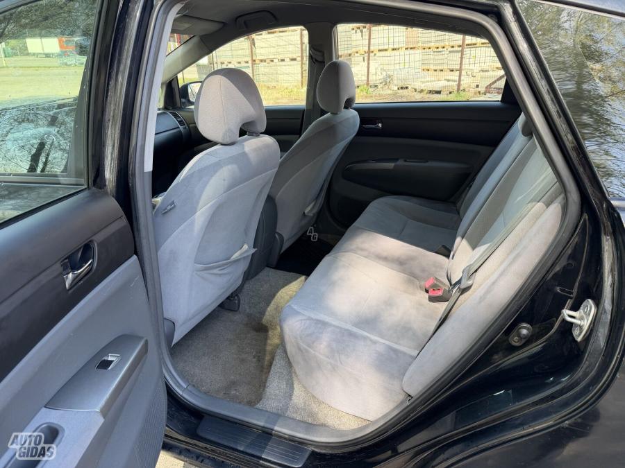 Melns Toyota Prius 2006 Kauņa, ar dzinēja tilpumu 1.50 L un nobraukumu 300 tūkst. km par 2700 €, foto 11 vietnē AUTOMOTO.COM.LV