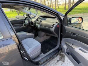 Melns Toyota Prius 2006 Kauņa, ar dzinēja tilpumu 1.50 L un nobraukumu 300 tūkst. km par 2700 €, foto 14 vietnē AUTOMOTO.COM.LV
