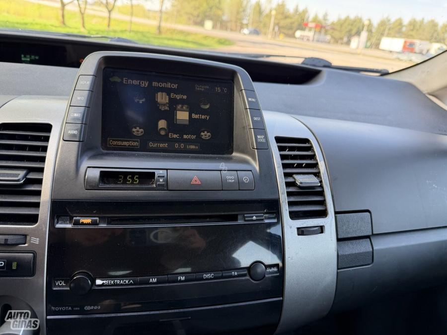 Melns Toyota Prius 2006 Kauņa, ar dzinēja tilpumu 1.50 L un nobraukumu 300 tūkst. km par 2700 €, foto 17 vietnē AUTOMOTO.COM.LV