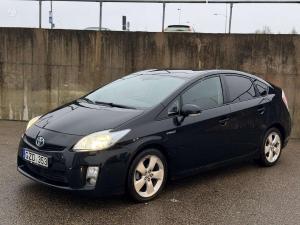 Melns Toyota Prius 2010 Viļņa, ar dzinēja tilpumu 1.80 L un nobraukumu 187 tūkst. km par 4999 €, foto 3 vietnē AUTOMOTO.COM.LV