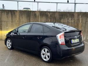 Melns Toyota Prius 2010 Viļņa, ar dzinēja tilpumu 1.80 L un nobraukumu 187 tūkst. km par 4999 €, foto 4 vietnē AUTOMOTO.COM.LV