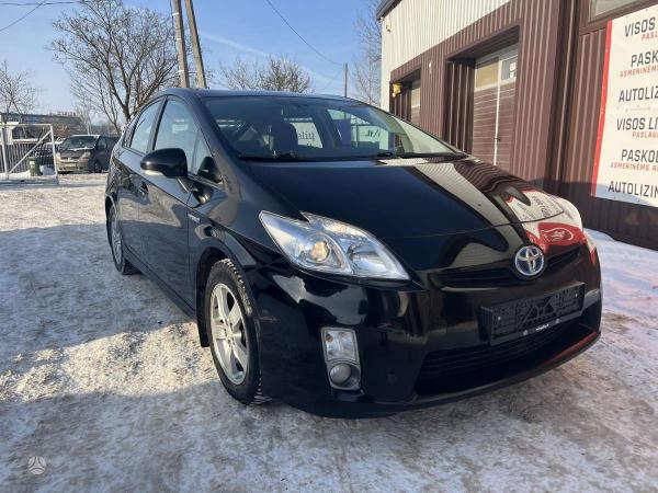 Melns Toyota Prius 2011 Šauļi, ar dzinēja tilpumu 1.80 L un nobraukumu 324 tūkst. km par 5750 €, foto 6 vietnē AUTOMOTO.COM.LV