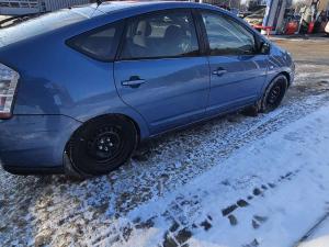 Blue Toyota Prius 2005 in Vilnius, with an engine capacity of 0.00 L and mileage of 600 thousand km for 1800 €, photo 4 on AUTOMOTO.COM.LV