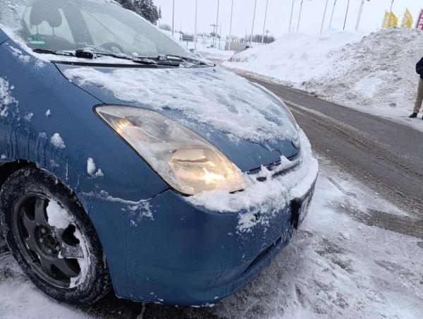 Blue Toyota Prius 2005 in Vilnius, with an engine capacity of 1.50 L and mileage of 220 thousand km for 3650 €, photo 5 on AUTOMOTO.COM.LV