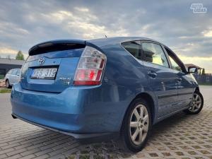 Zils Toyota Prius 2005 Viļņa, ar dzinēja tilpumu 1.50 L un nobraukumu 330 tūkst. km par 2450 €, foto 3 vietnē AUTOMOTO.COM.LV
