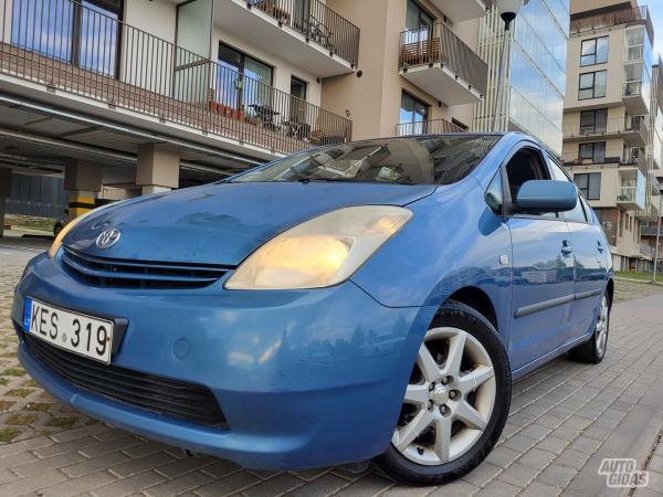 Blue Toyota Prius 2005 in Vilnius, with an engine capacity of 1.50 L and mileage of 330 thousand km for 2450 €, photo 8 on AUTOMOTO.COM.LV