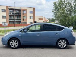 Zils Toyota Prius 2005 Viļņa, ar dzinēja tilpumu 1.50 L un nobraukumu 300 tūkst. km par 3500 €, foto 6 vietnē AUTOMOTO.COM.LV