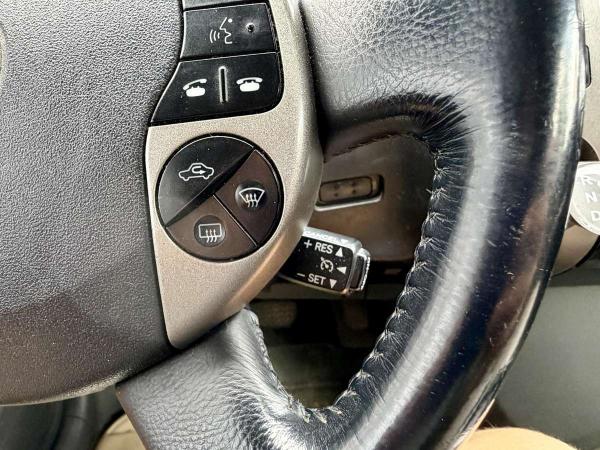 Zils Toyota Prius 2005 Viļņa, ar dzinēja tilpumu 1.50 L un nobraukumu 300 tūkst. km par 3500 €, foto 9 vietnē AUTOMOTO.COM.LV