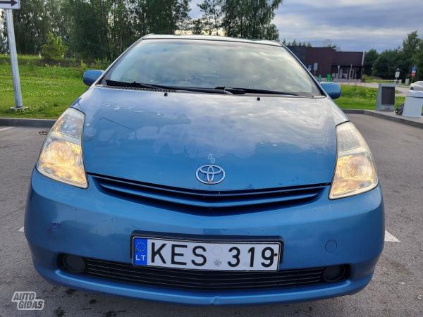 Zils Toyota Prius 2005 Viļņa, ar dzinēja tilpumu 1.50 L un nobraukumu 330 tūkst. km par 2650 €, foto 7 vietnē AUTOMOTO.COM.LV