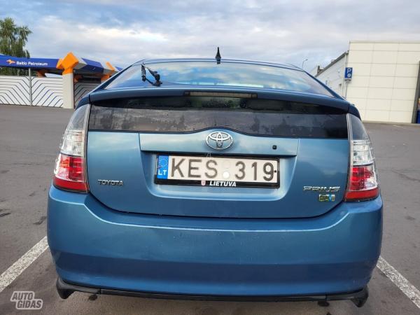 Zils Toyota Prius 2005 Viļņa, ar dzinēja tilpumu 1.50 L un nobraukumu 330 tūkst. km par 2650 €, foto 10 vietnē AUTOMOTO.COM.LV
