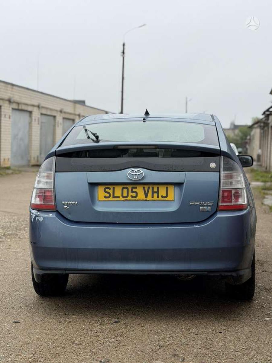 Zils Toyota Prius 2005 Šauļi, ar dzinēja tilpumu 1.50 L un nobraukumu 430 tūkst. km par 850 €, foto 6 vietnē AUTOMOTO.COM.LV