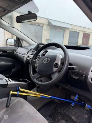 Zils Toyota Prius 2005 Šauļi, ar dzinēja tilpumu 1.50 L un nobraukumu 430 tūkst. km par 850 €, foto 11 vietnē AUTOMOTO.COM.LV