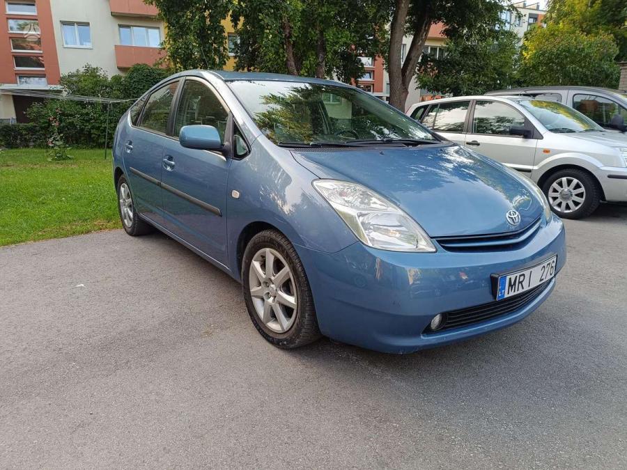 Zils Toyota Prius 2005 Klaipėda, ar dzinēja tilpumu 1.50 L un nobraukumu 200 tūkst. km par 4250 €, foto 1 vietnē AUTOMOTO.COM.LV