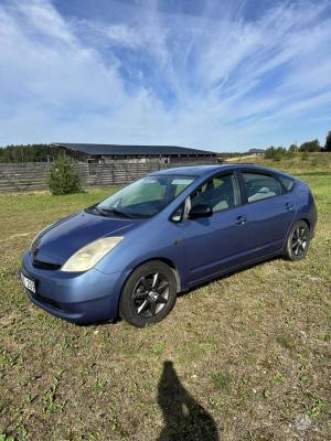 Zils Toyota Prius 2005 Viļņa, ar dzinēja tilpumu 0.00 L un nobraukumu 333 tūkst. km par 2550 €, foto  vietnē AUTOMOTO.COM.LV
