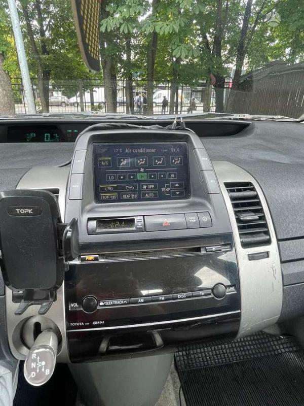 Zils Toyota Prius 2006 Viļņa, ar dzinēja tilpumu 1.50 L un nobraukumu 425 tūkst. km par 3100 €, foto 6 vietnē AUTOMOTO.COM.LV