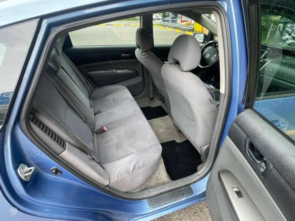 Zils Toyota Prius 2006 Viļņa, ar dzinēja tilpumu 1.50 L un nobraukumu 425 tūkst. km par 3100 €, foto 8 vietnē AUTOMOTO.COM.LV