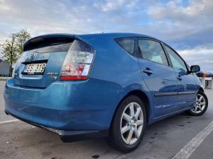 Blue Toyota Prius 2006 in Vilnius, with an engine capacity of 1.50 L and mileage of 330 thousand km for 2650 €, photo 7 on AUTOMOTO.COM.LV